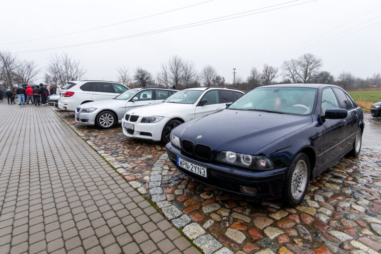 Fani bmw nie zawiedli, mimo fatalnej pogody [wideo i zdjęcia]